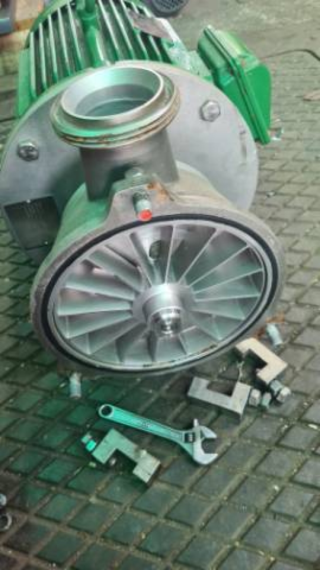 WEG / Alfa Laval MR200 Liquid Ring Pump